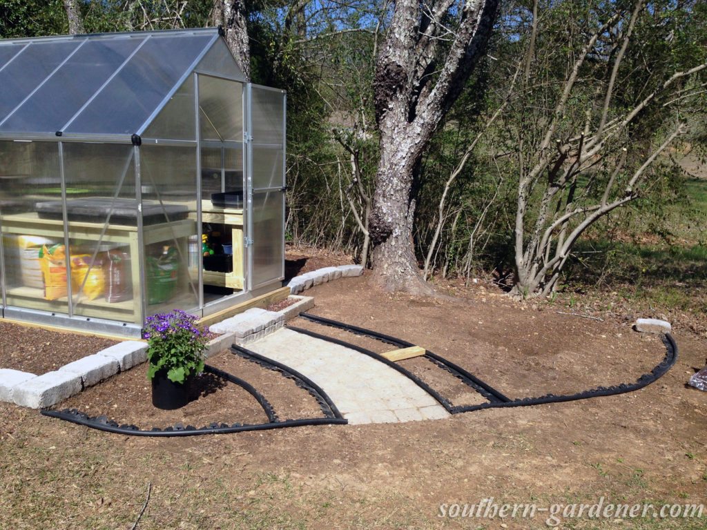 Front of Greenhouse Landscaping – Southern Gardener