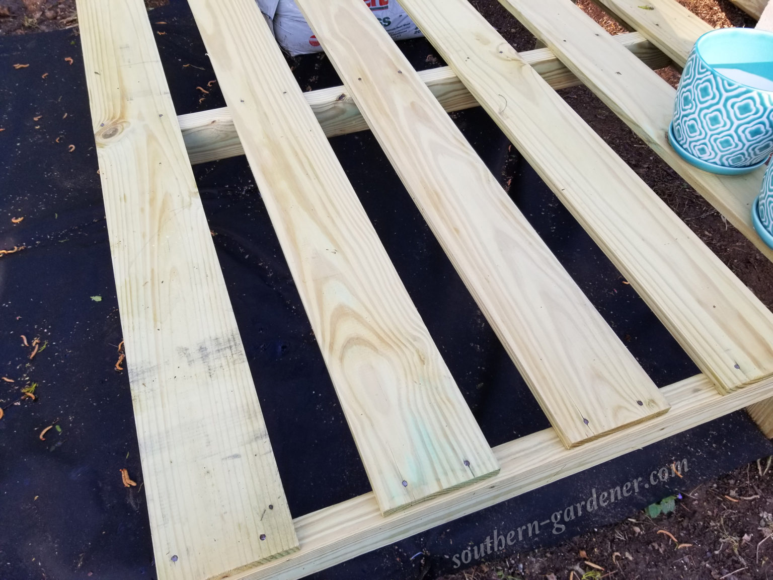 Display Tables for Greenhouse – Southern Gardener
